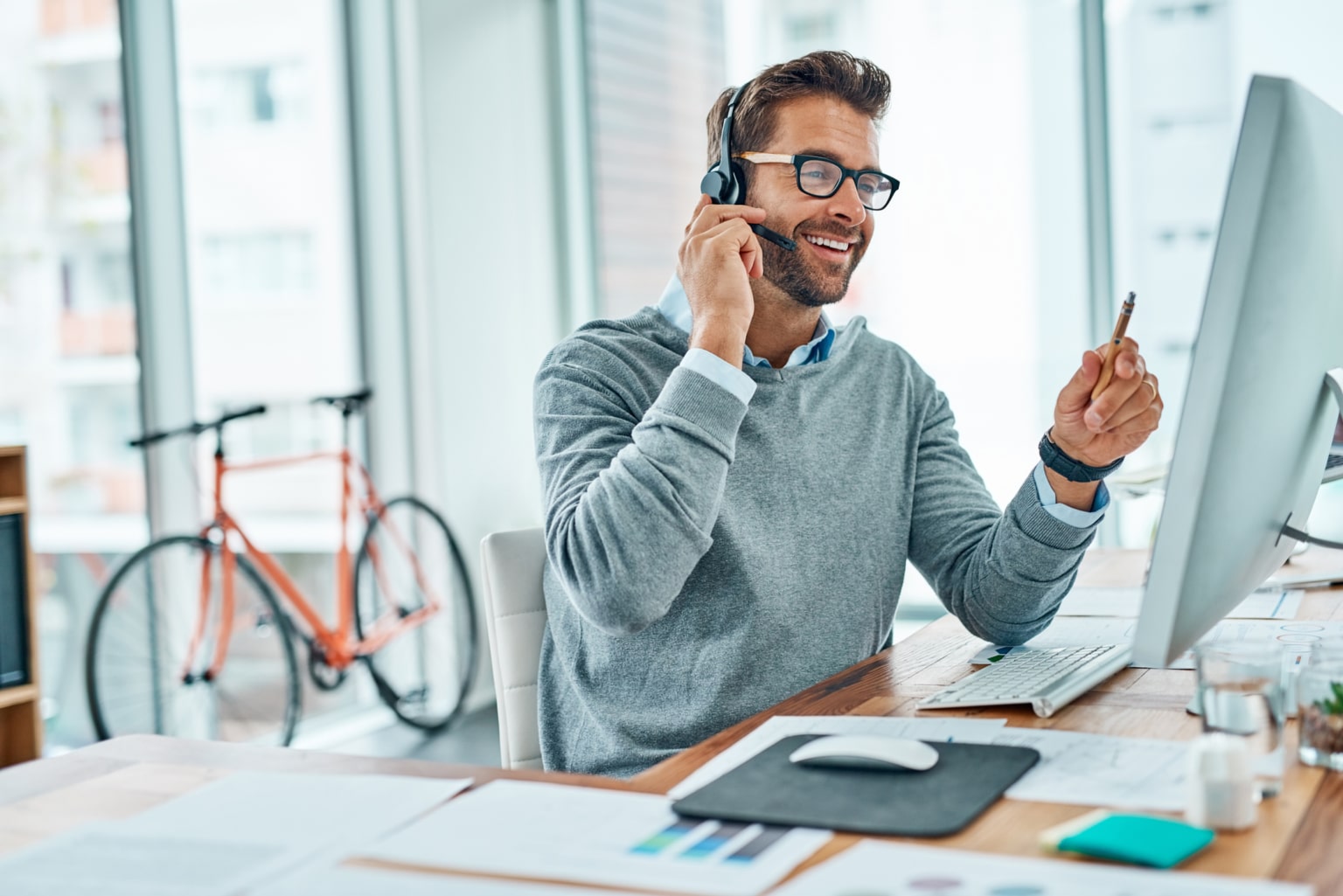 What is Telesales? Telesales Vs Telemarketing | RingCentral UK Blog