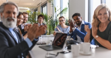 Virtual Conference: Definition, how it works & business benefits ...