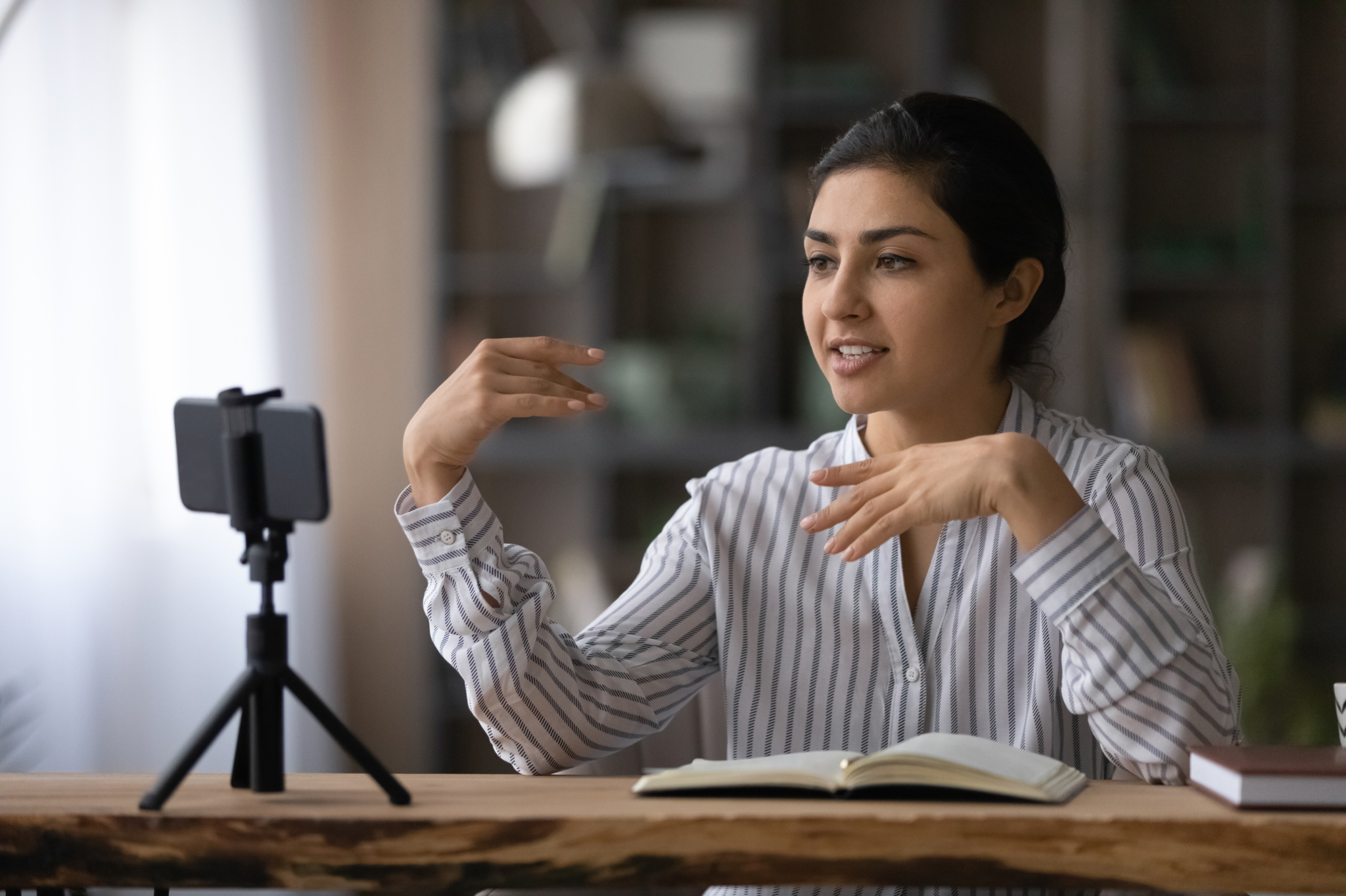 5 Phone Hacks for Admins That Make Your Small Business Look Big