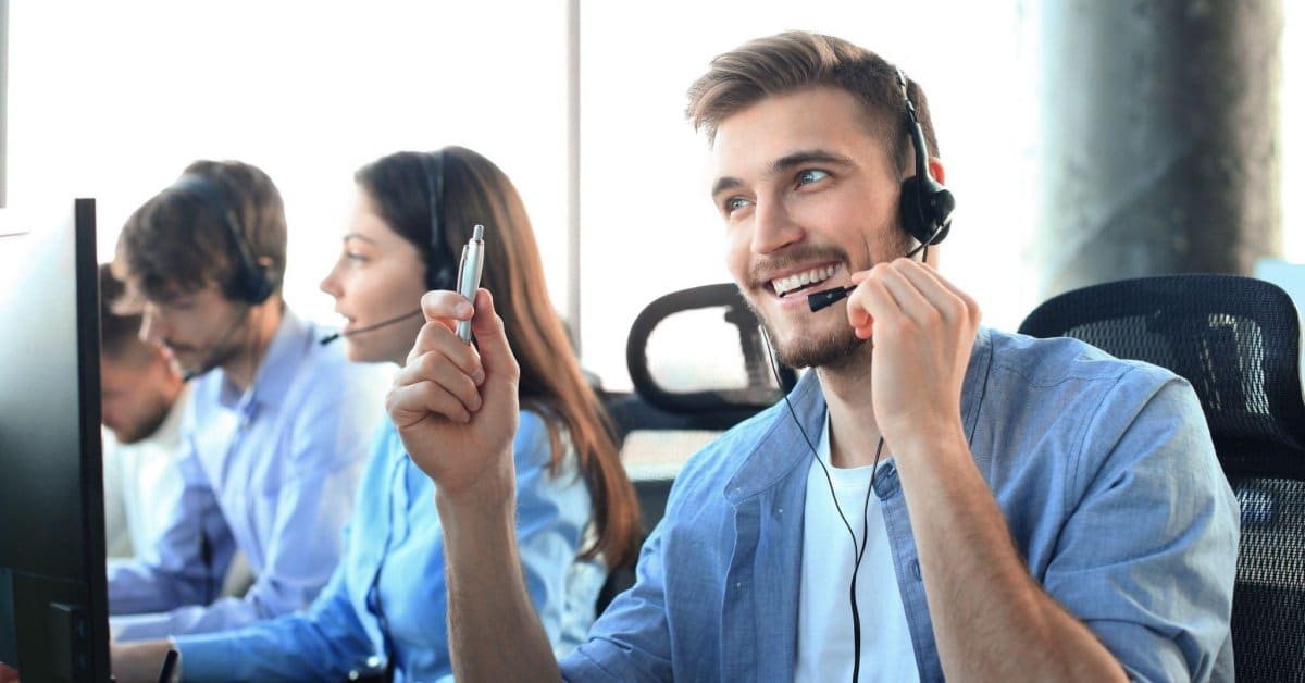 4 reasons AI will never replace human agents in your contact center ...